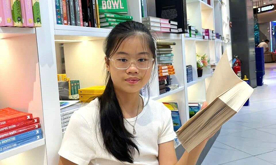 10 years old and uncoached, Vietnamese girl scores 8.5 in IELTS