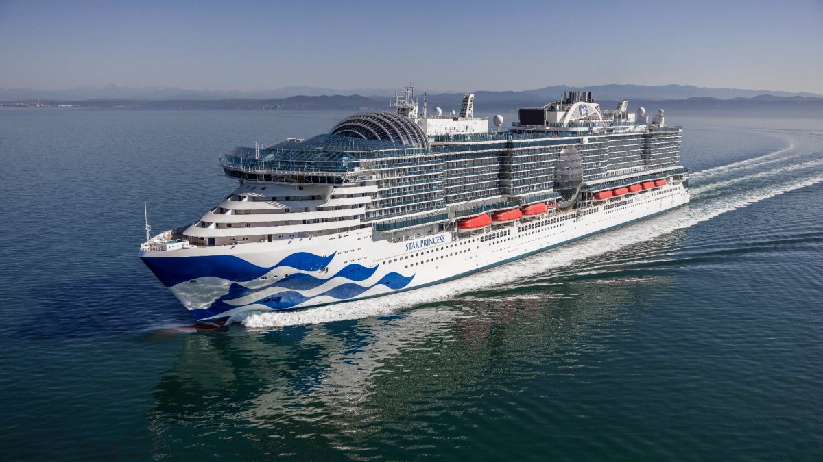 Princess Cruises christens new ship with giant tequila bottle smash