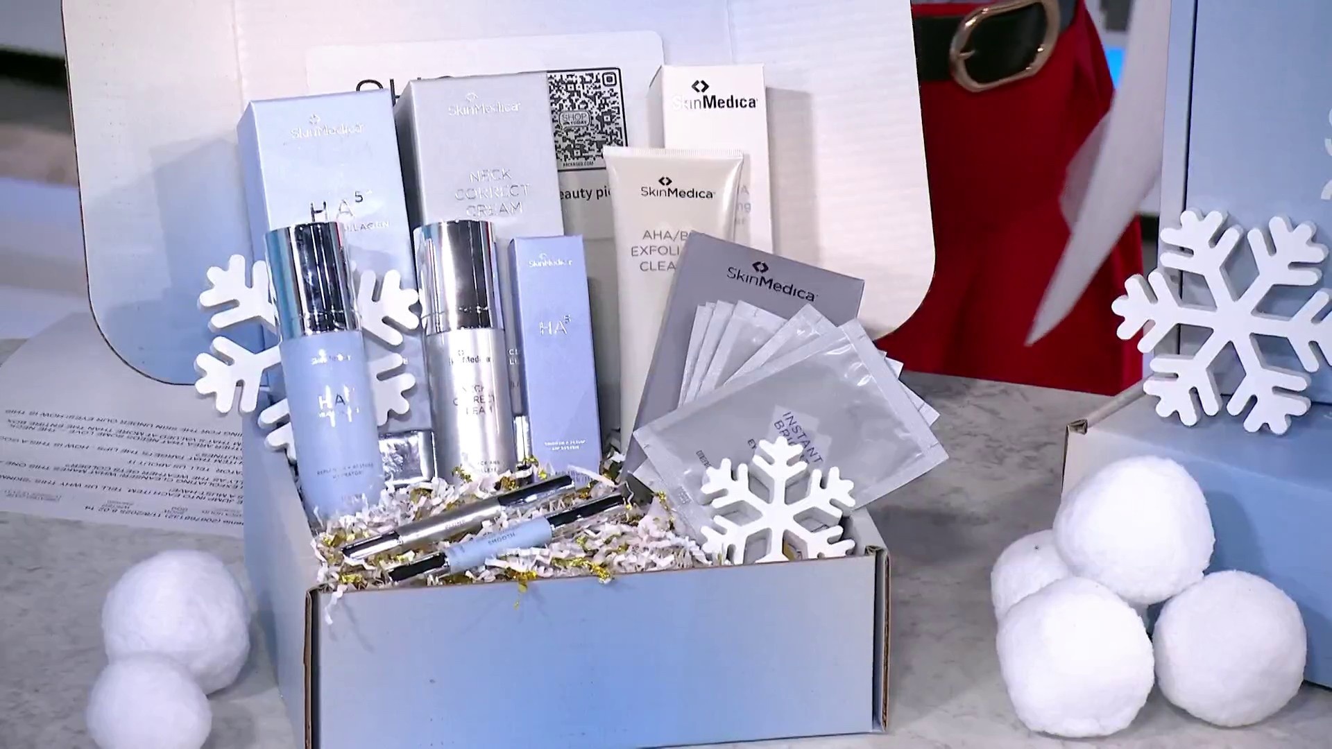 See the Items Inside Shop TODAY’s SkinMedica Curated Box