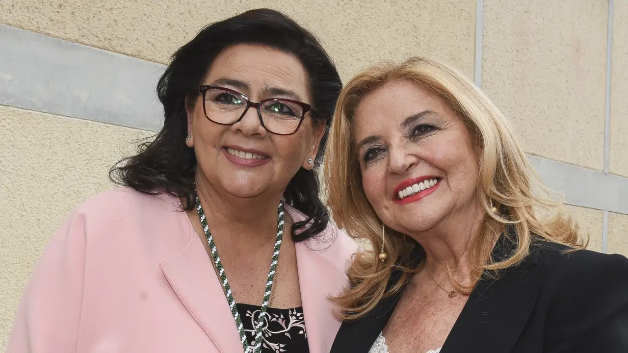 Así es el chalet de estilo andaluz de Inmaculada Casal y María del ...