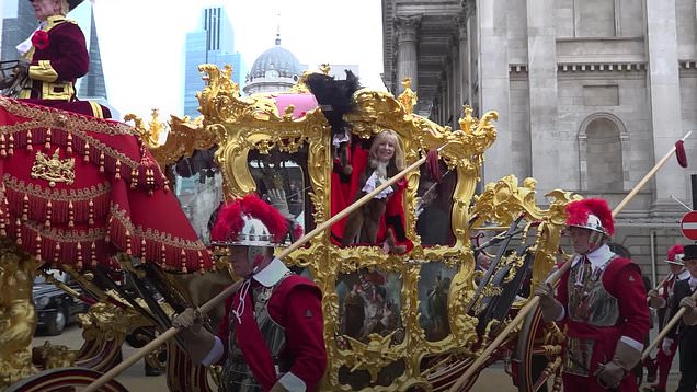 First-ever Lady Mayor of London in 800 years of the post swears loyalty ...