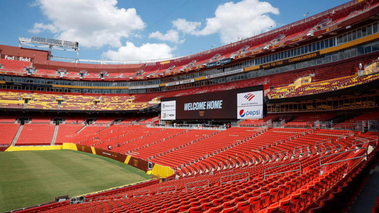 Trump wants Commanders to name new stadium after him: Report