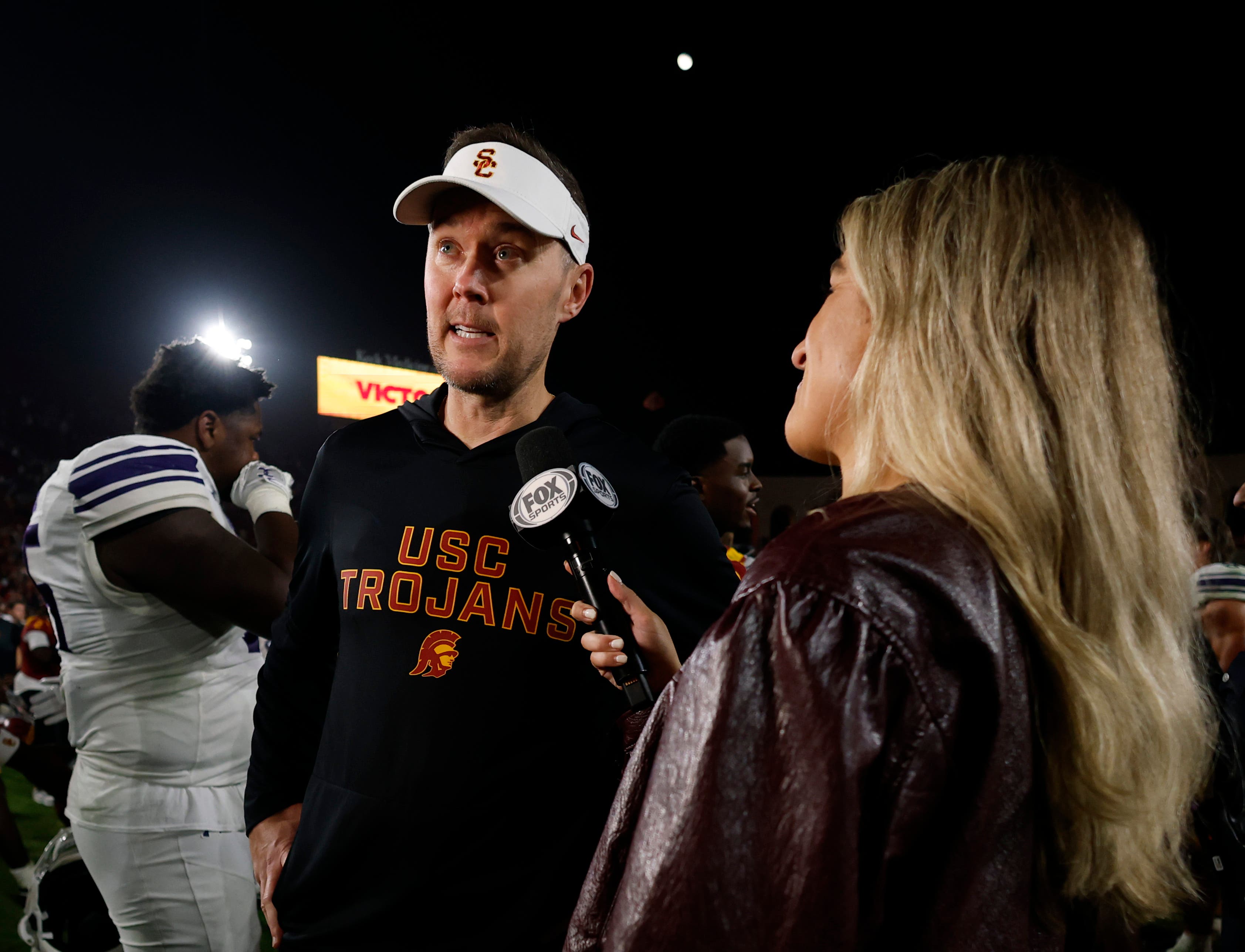 Former NFL official hopes Big Ten 'harshly' responds to Lincoln Riley, USC