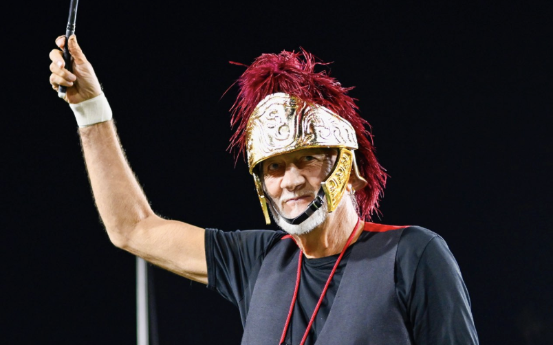 Mick Fleetwood Joins USC Marching Band At Halftime For Fleetwood Mac's ...