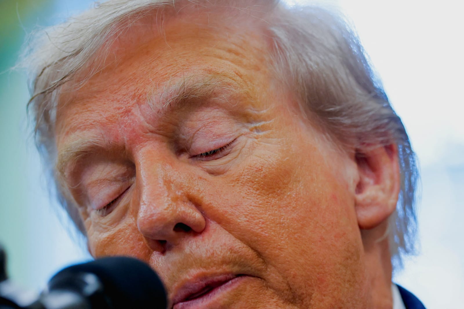 WaPo analysis shows Trump 'was sleeping for 20 minutes during a live event'