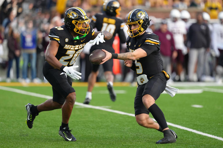 Missouri football ground game goes wild in lopsided win over ...