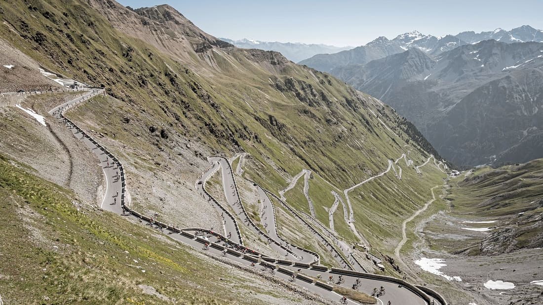 200 Jahre Stilfser Joch: Eigentlich sollte das Stilfser Joch 61 Kehren ...
