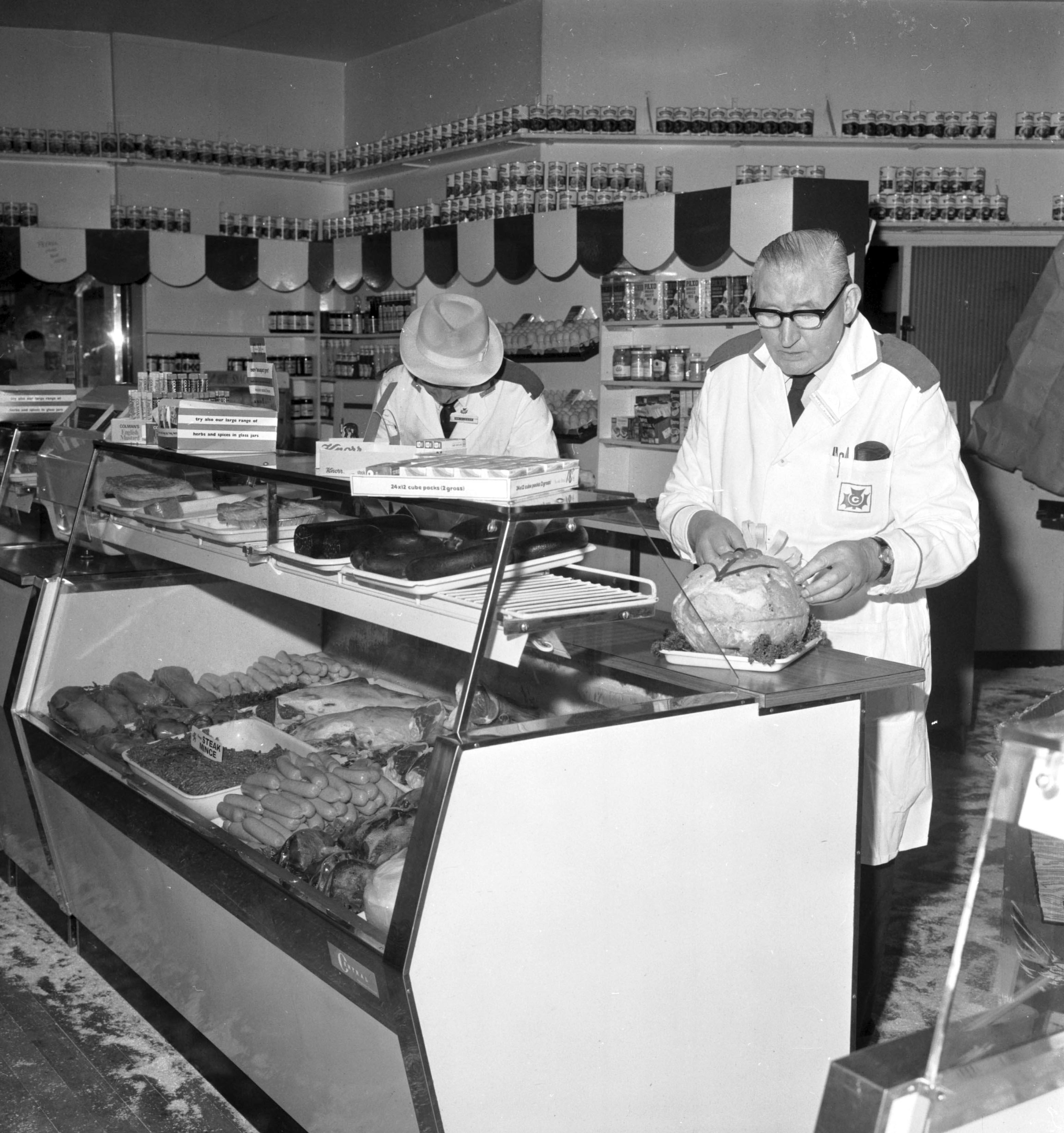 Edinburgh Retro: 17 amazing picture of Capital shops in the early 1970s ...
