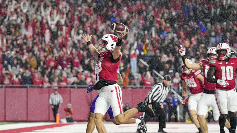 Wisconsin fans walk back Luke Fickell criticisms as Badgers defeat No ...