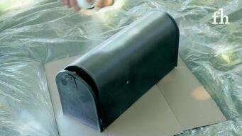 How to Paint a Mailbox