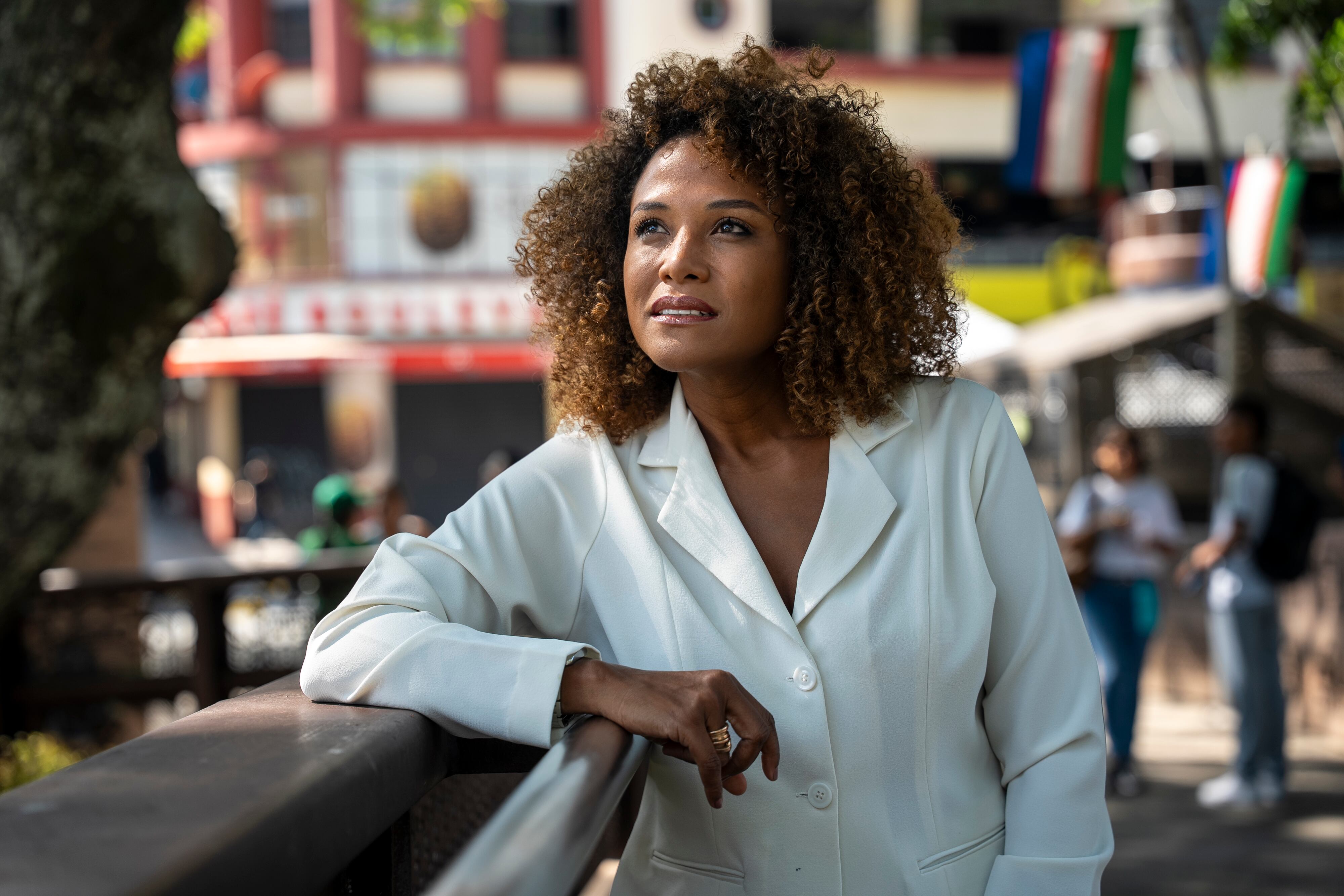 Mábel Lara: “El pelo libre es la metáfora de una sociedad que se atreve ...