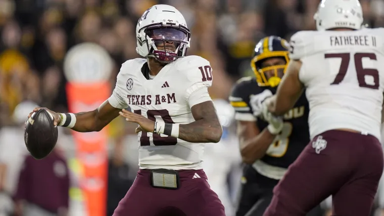 Texas defeats Texas A&M 27-17: Score, live updates of huge SEC matchup ...