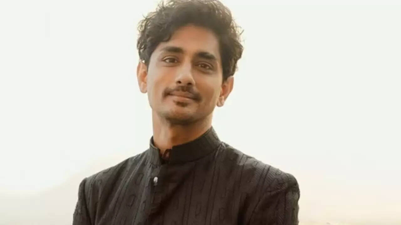 ‘Rowdy & Co’: Siddharth reunites with director Karthik G Krish, and the ...