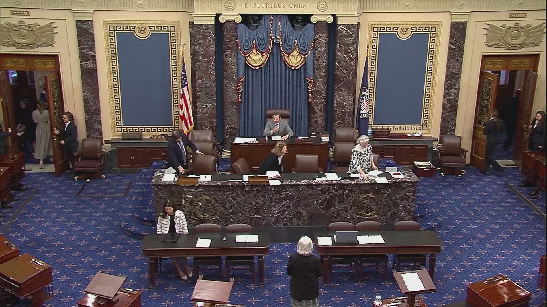 Weekend Session Gets Off To Slow Start In Senate As Lawmakers Look For