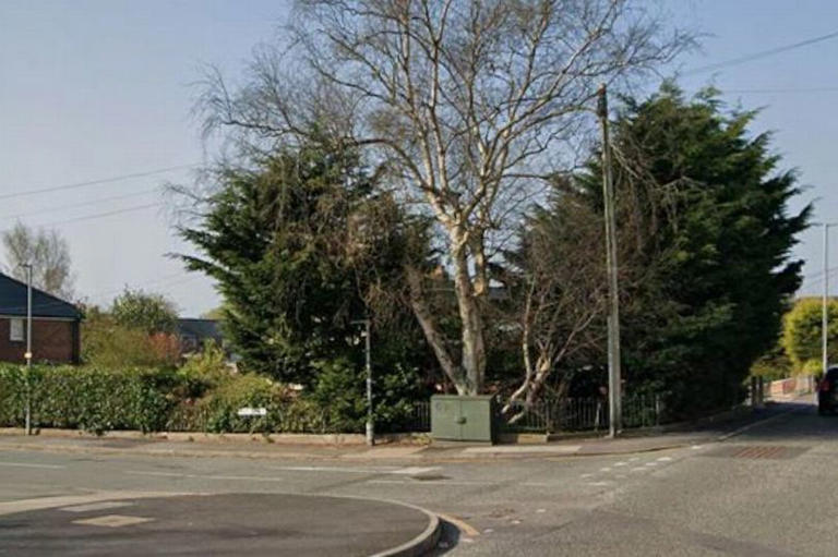 Police's white van appeal after two seriously injured in crash