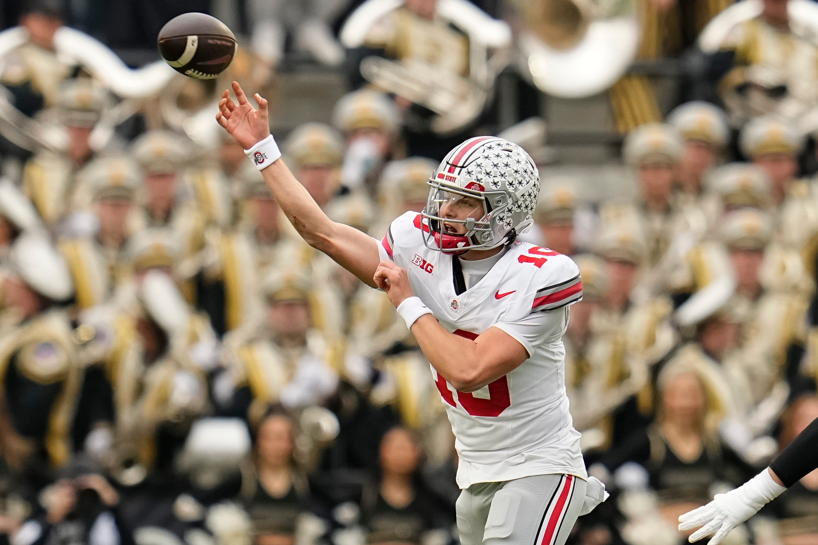 How Ohio State football's Julian Sayin made adjustments without Carnell ...