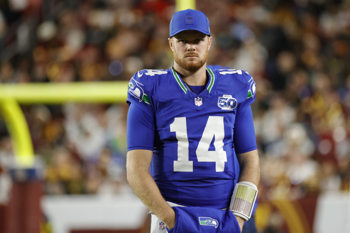 Who will start at QB for Seahawks if Sam Darnold can't play?