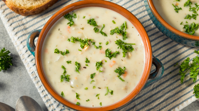 The Delicious Pacific Northwest Chowder That Replaces Clams With This ...