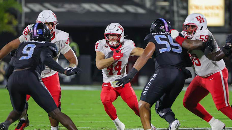 Ground Game Stands Out in Houston Cougars' Space Game Win