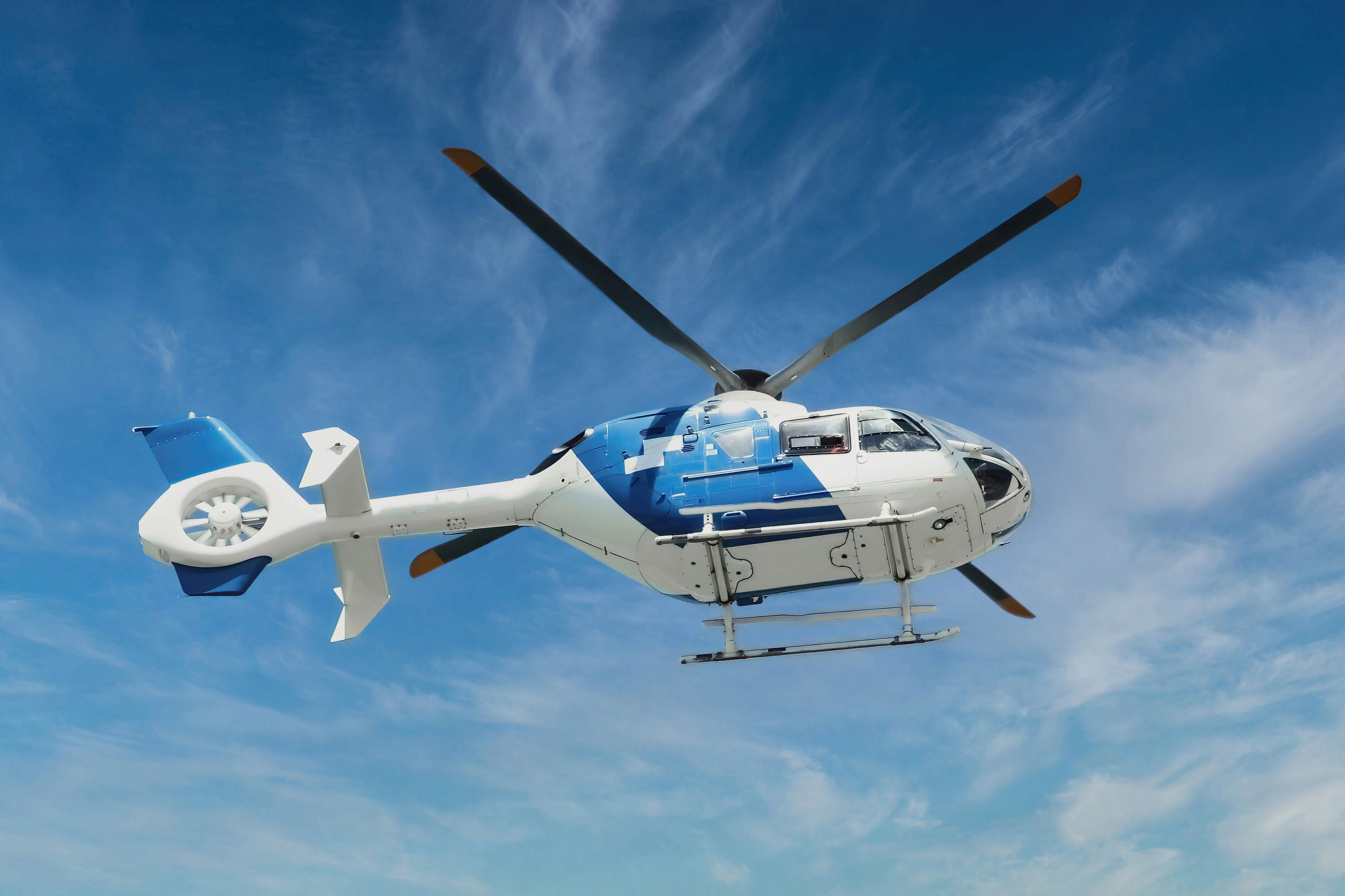 One dead after LifeFlight helicopter crashes in Tennessee