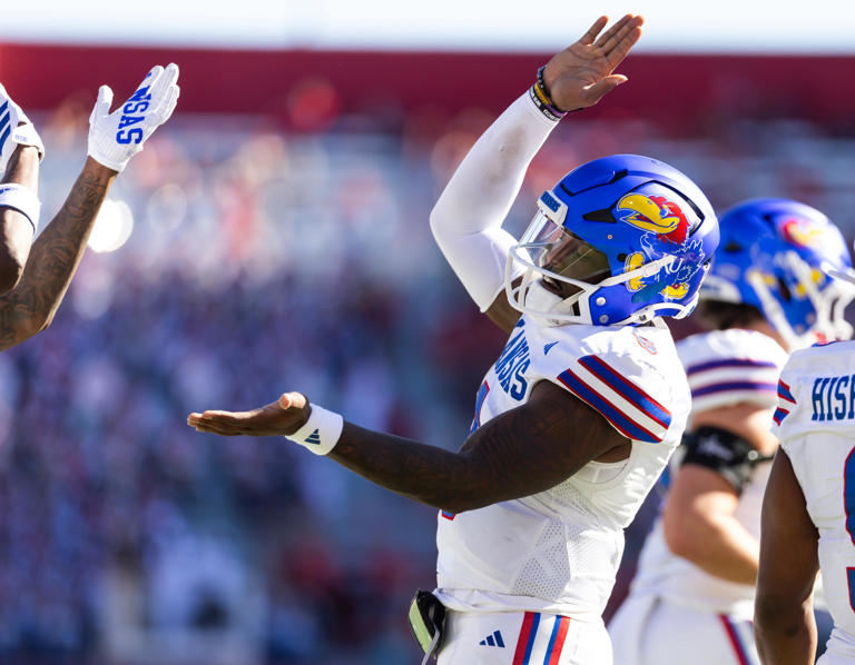 Iowa State vs. Kansas: College Football Betting Odds, Prediction