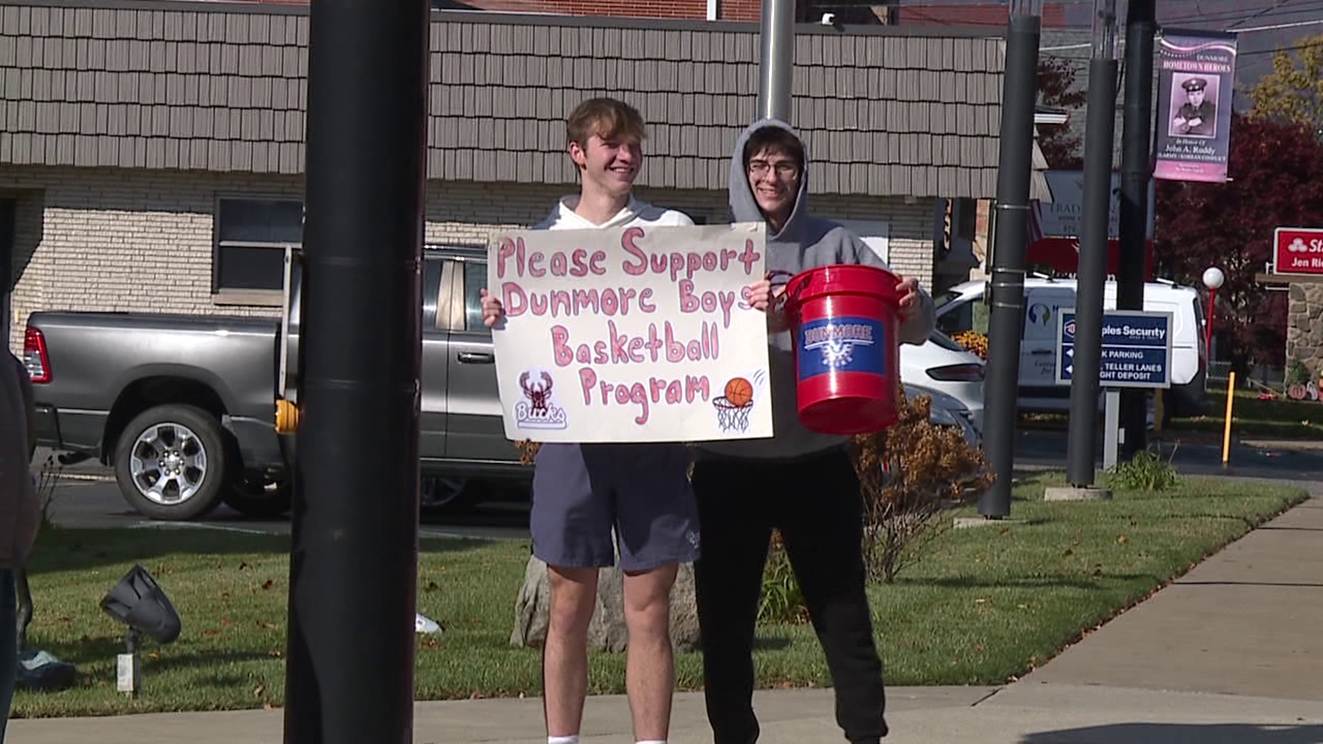 Dunmore basketball team raises funds for the game they love