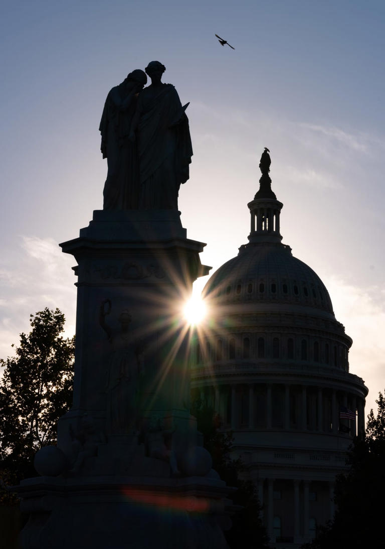 Americans See a Government That Can’t Solve Their Problems