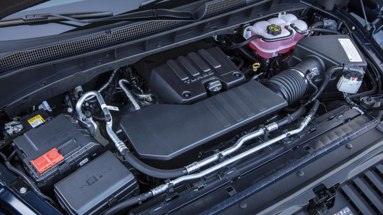 The Pros & Cons Of 4-Cylinder Engines