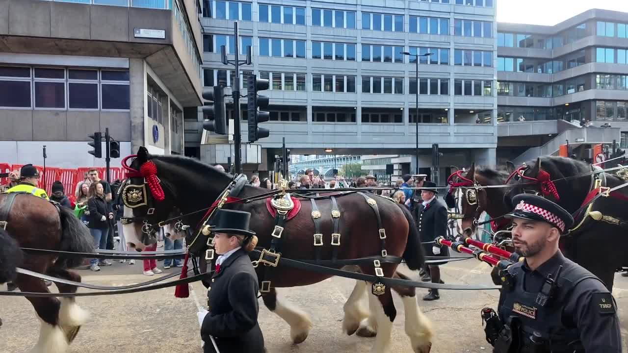 800 Years in the Making: Dame Susan Langley Becomes London's First Lady ...