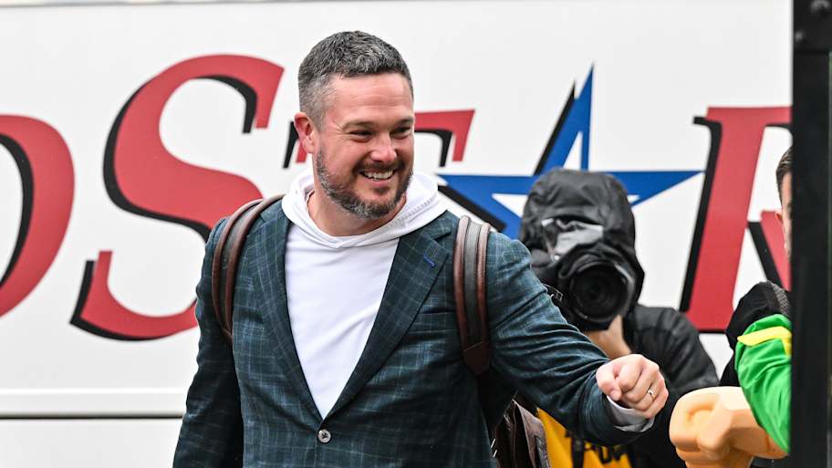 Oregon Ducks Playmaker Earns MVP In Win Over Iowa Hawkeyes