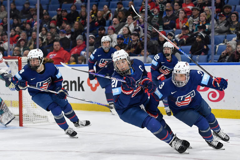 Knight scores three goals, U.S. whips Canada 6-1 in Game 2 of Rivalry ...