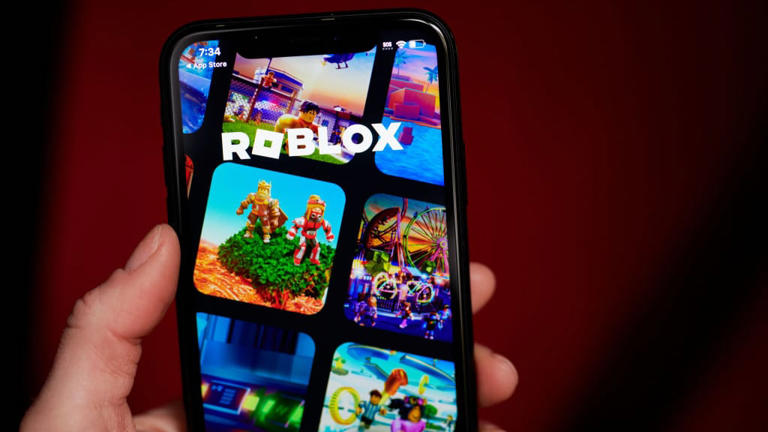 Texas Sues Roblox, Claims It's 'A Breeding Ground for Predators’