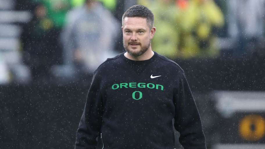 Oregon HC Dan Lanning isn't afraid of a little rain, or a close game ...
