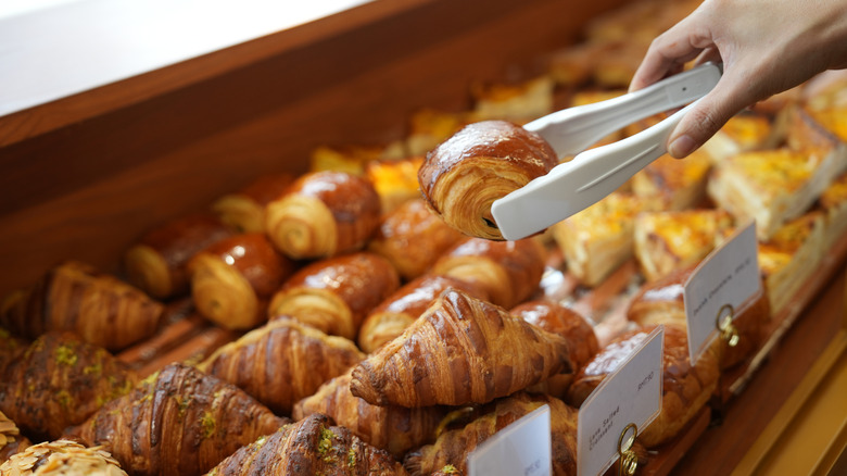 The Nostalgic Pastry Snack From The '60s That's Been Left In The Dust ...