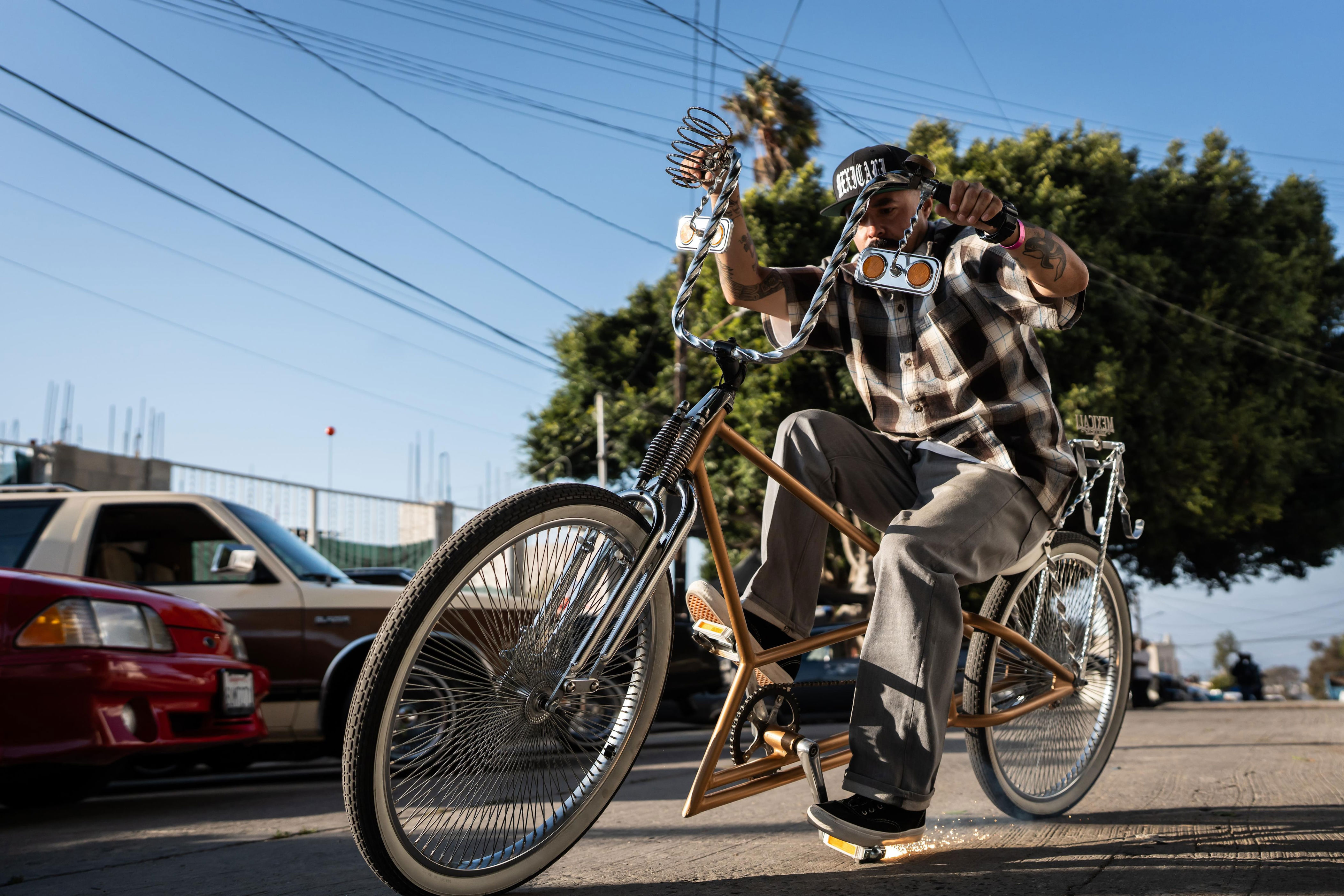 Realizan car show al estilo “cholo chicano de los 80’s” en la colonia ...
