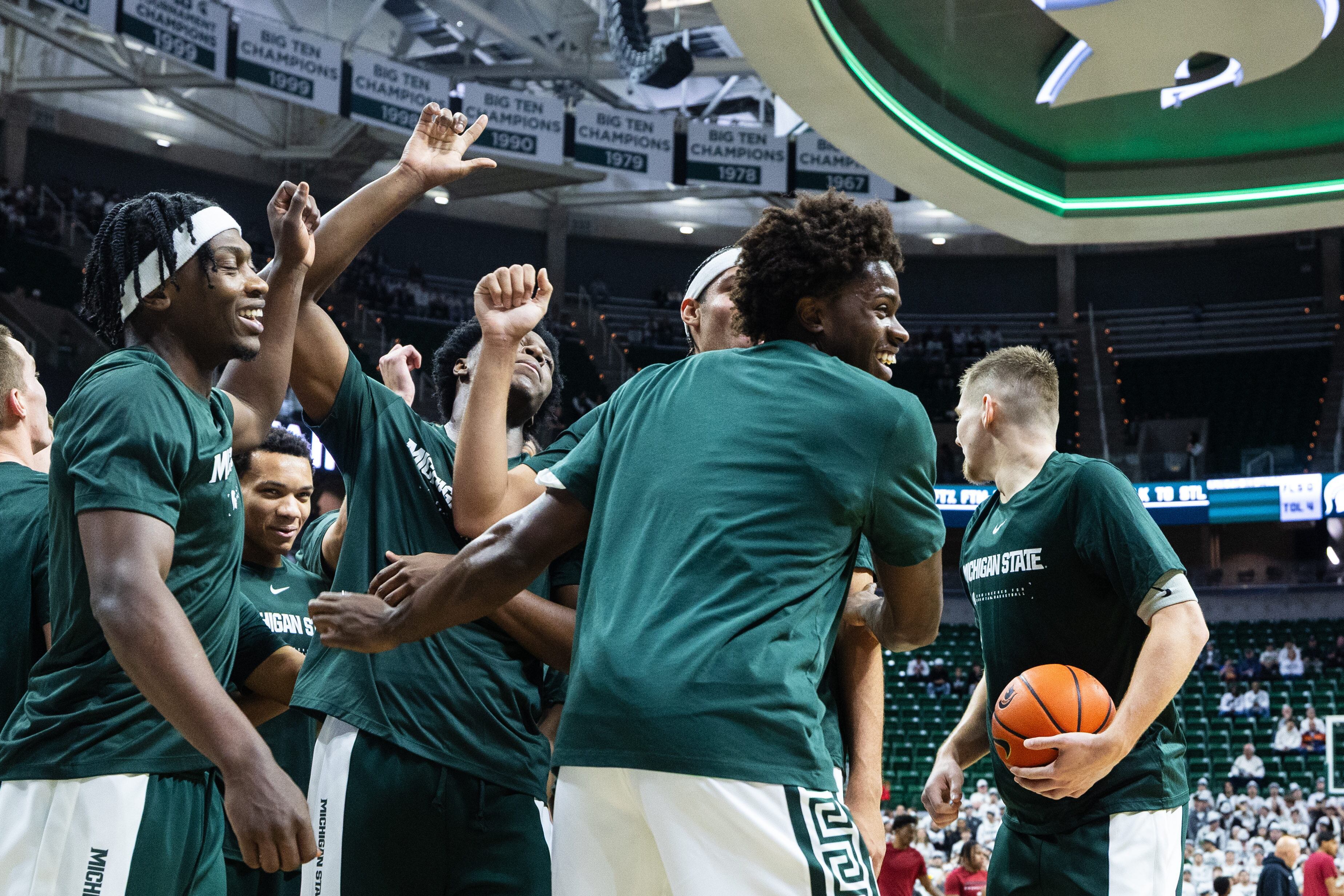See photos as Michigan State basketball, Cam Ward muscle past Arkansas
