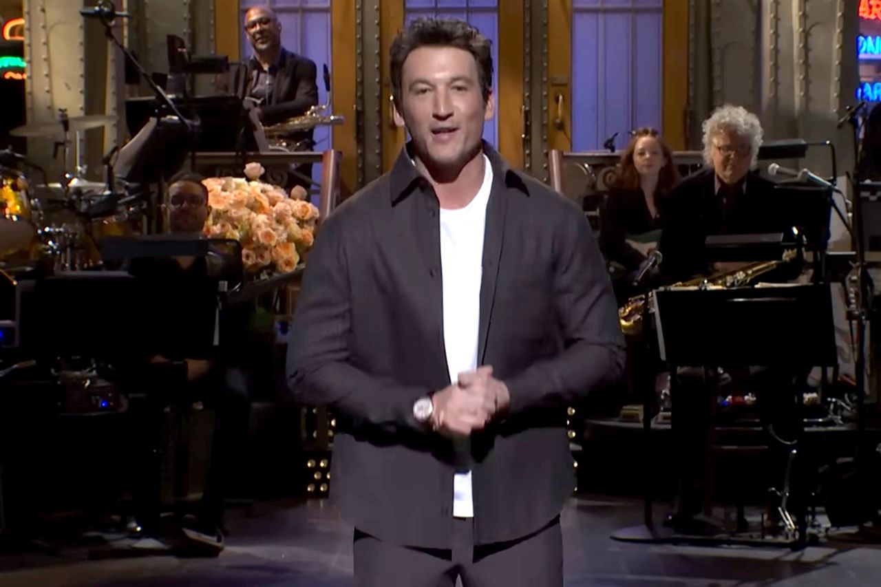 Every “SNL” season 51 host and musical guest: Glen Powell with Olivia ...