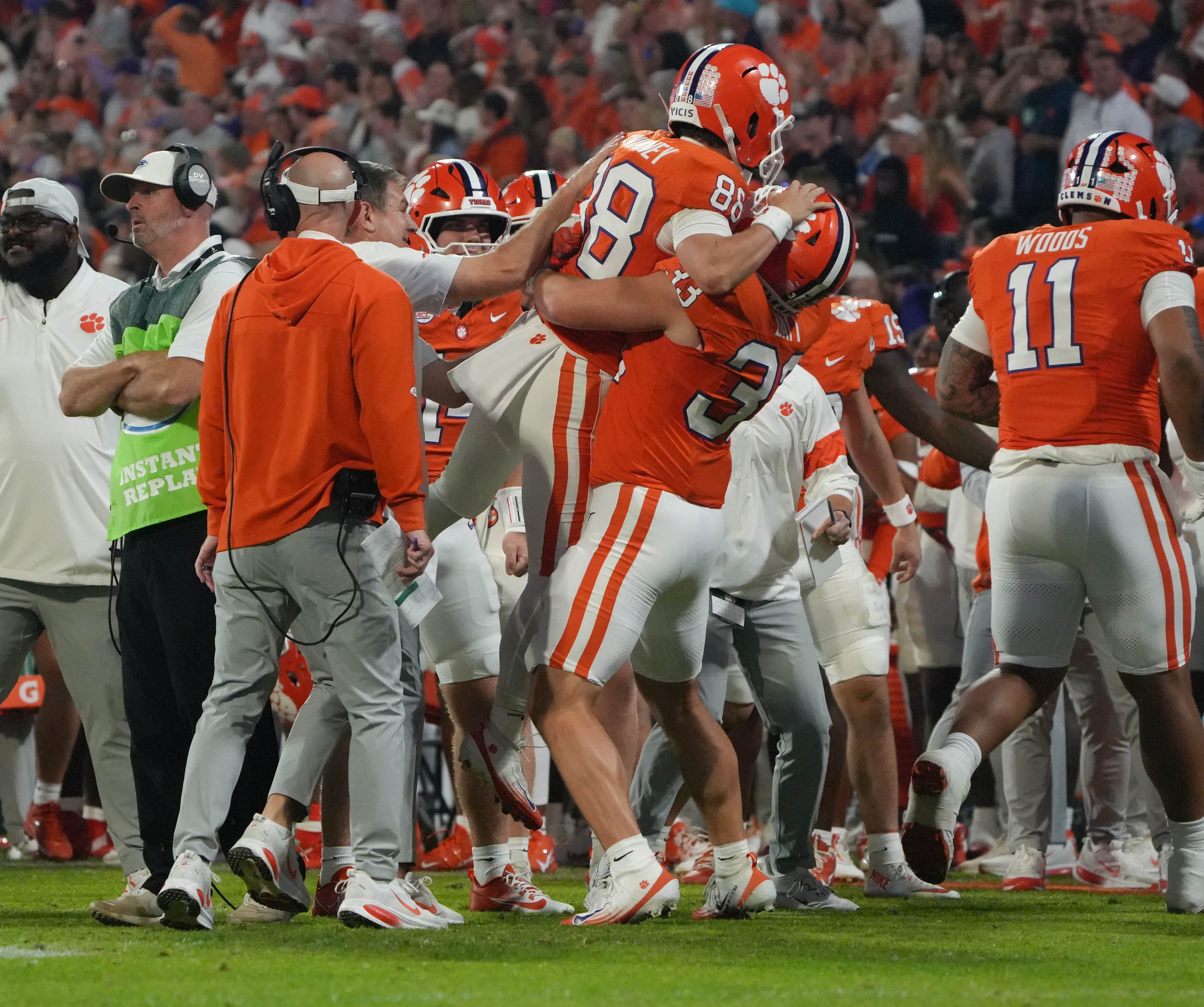 How Dabo Swinney reacted to son Clay scoring on Clemson trick play vs ...