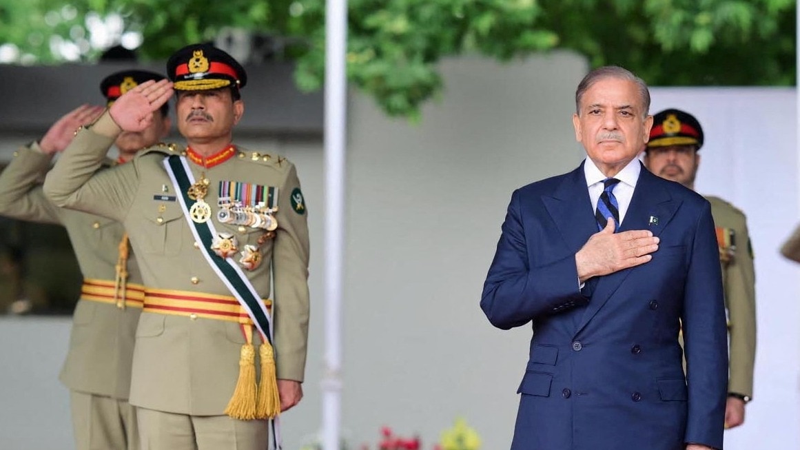 Down with dictatorship: Protests rage in Pak over sweeping powers to ...