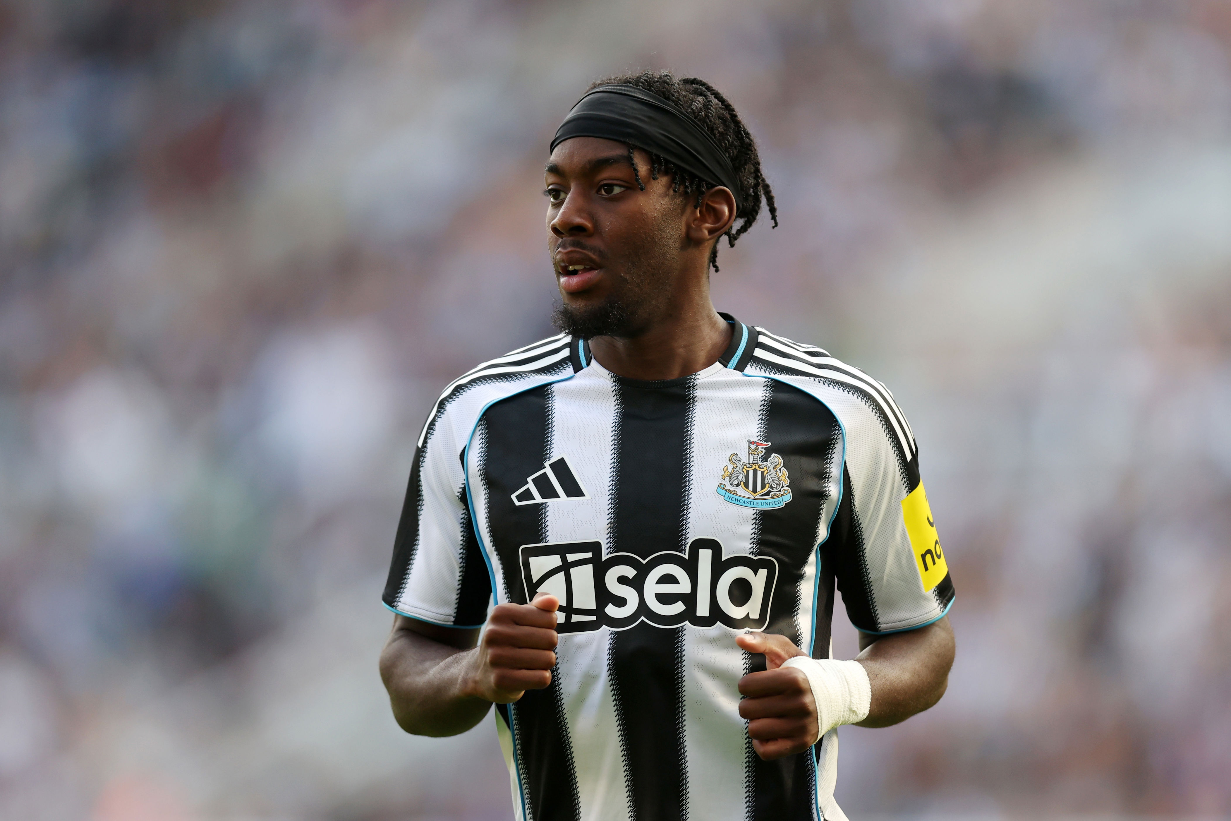 Eddie Howe reveals true reason why Anthony Elanga has struggled at ...