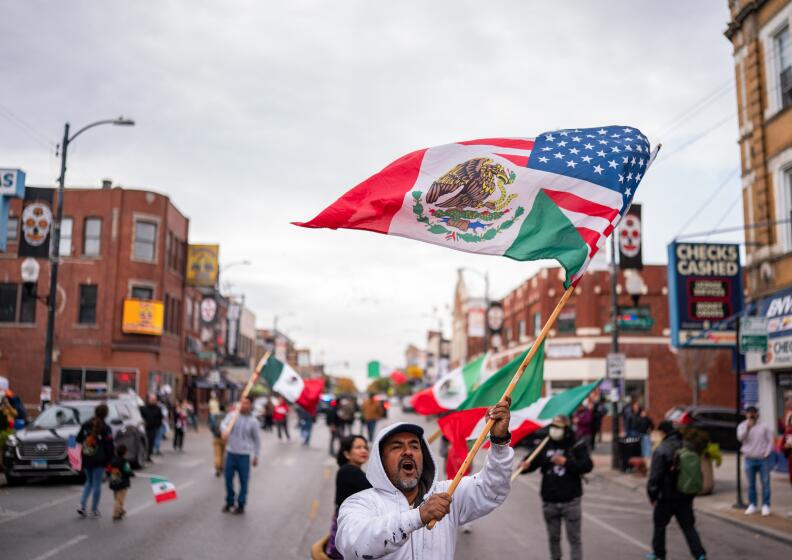 Arellano: In Chicago, residents mount a community-wide defense against ...