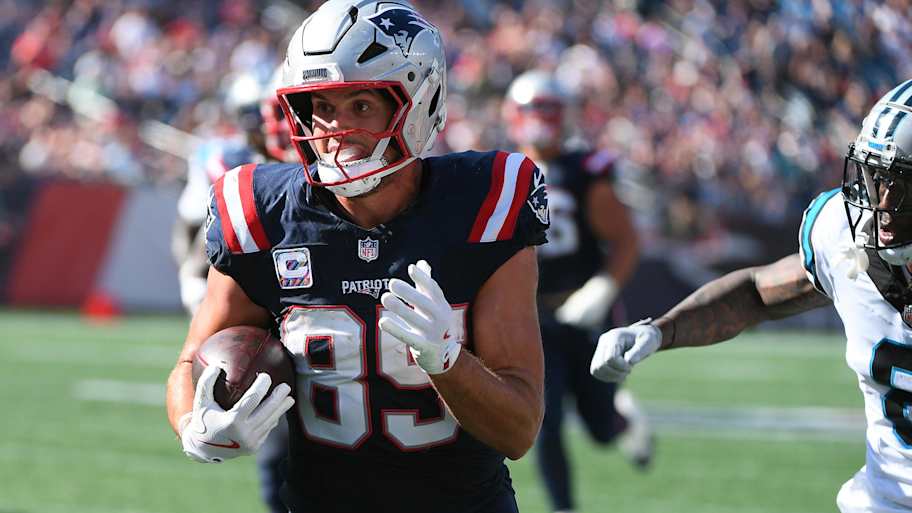 Hunter Henry Among Five Patriots to Watch vs. Buccaneers