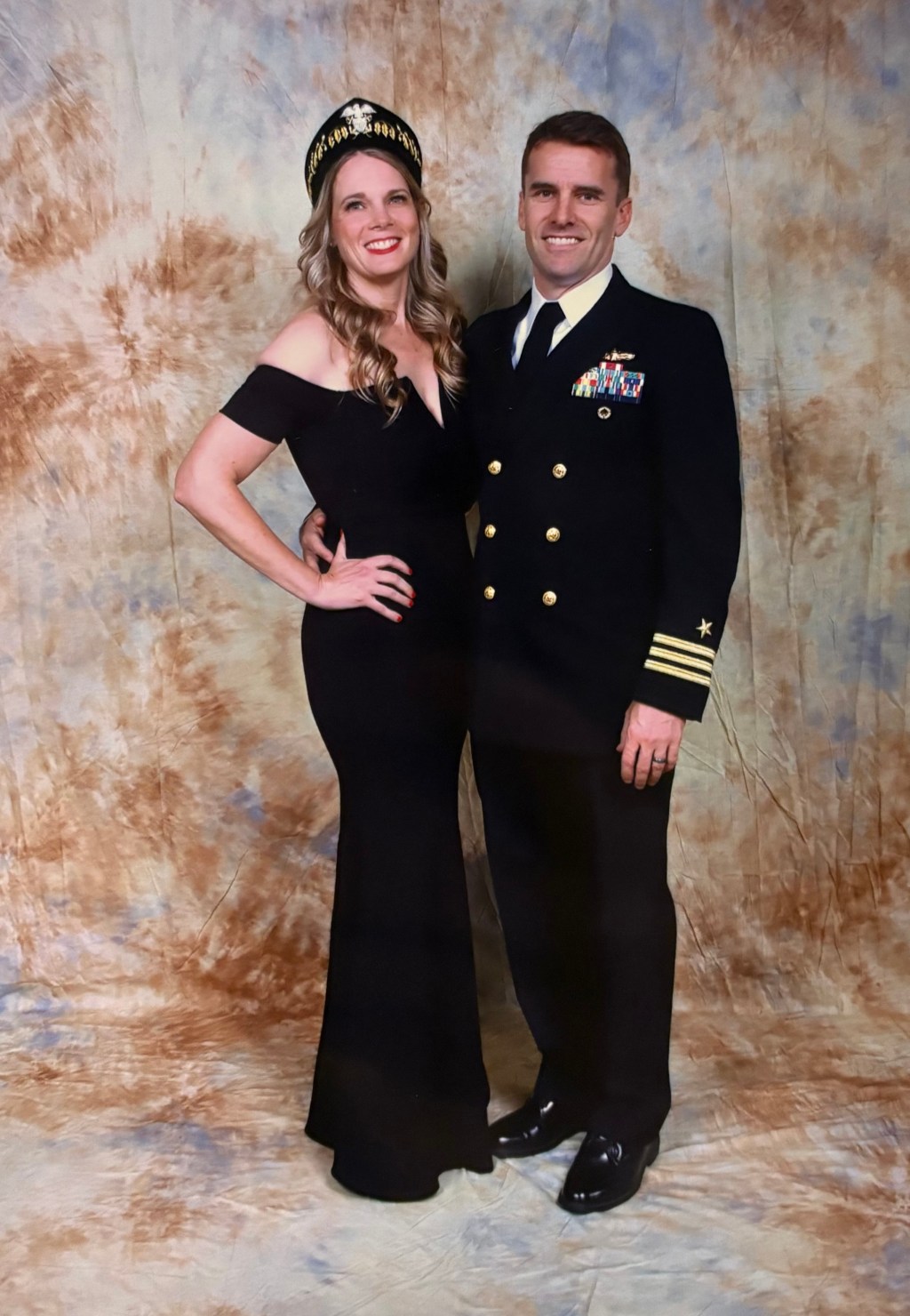 Navy helicopter pilot featured in 2025 Pin-Ups For Vets calendar has ...