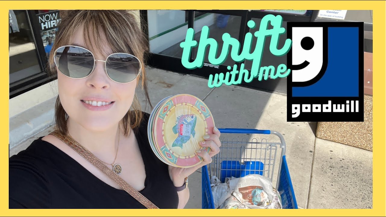 Just couldn’t resist | Goodwill thrift with me | Reselling
