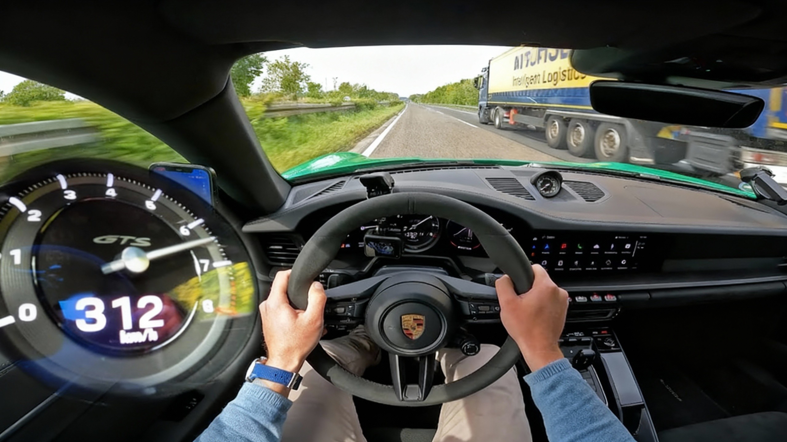How Fast Is the 992 GTS Lightweight on the Autobahn?
