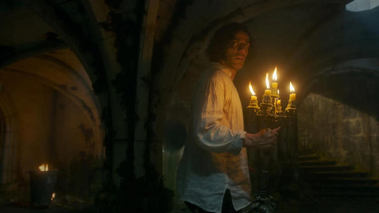 El misterioso ángel rojo de ‘Frankenstein’: entre serafines, Lucifer y ...