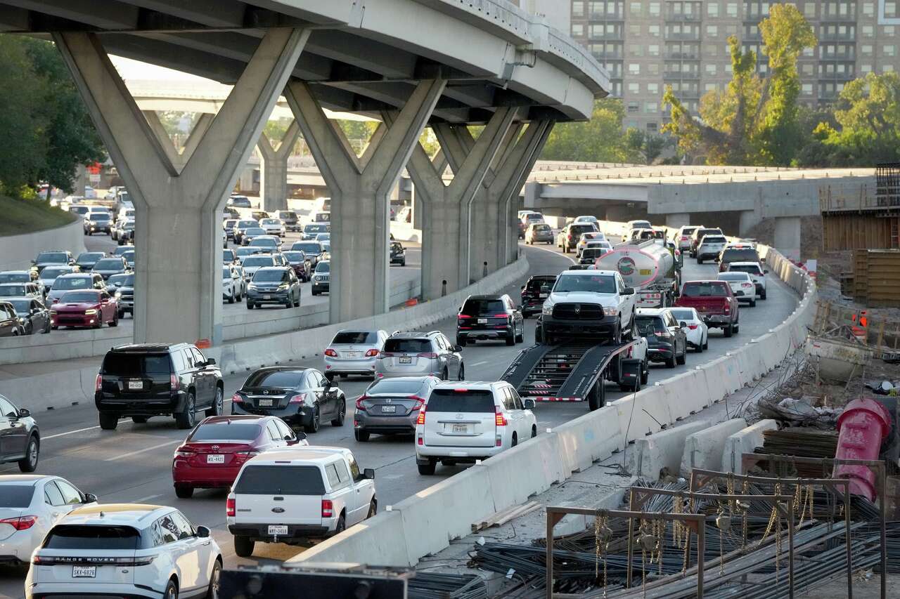A new congestion report says Houston drivers are spending more hours in ...