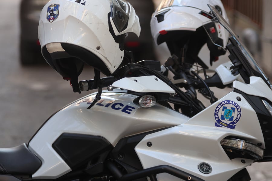 Ιωάννινα: Ιδιοκτήτης μπαρ σέρβιρε ποτά σε ανηλίκους - Συνελήφθη και του ...