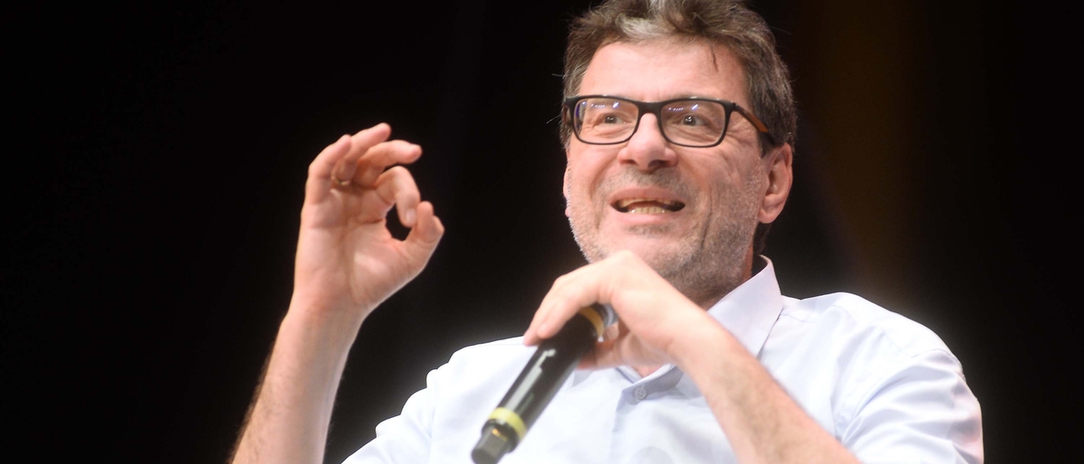 Giorgetti sulla Manovra: “Massacrati da chi può farlo. Chi guadagna ...