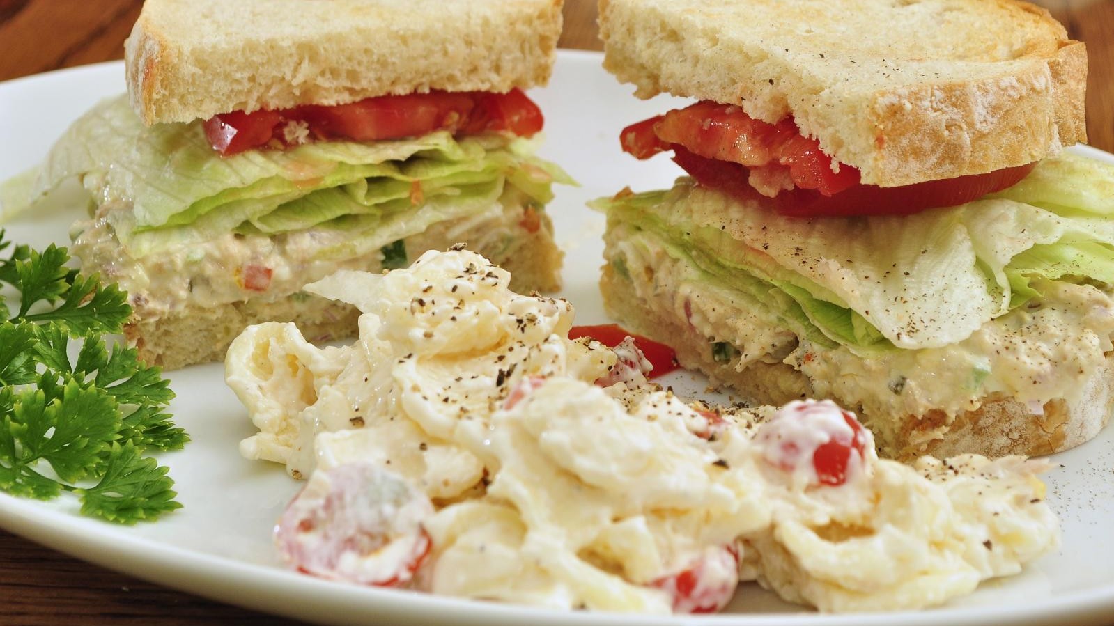 Food Experts Say To Skip Mayo In Tuna Sandwiches - Here's The Reason Why